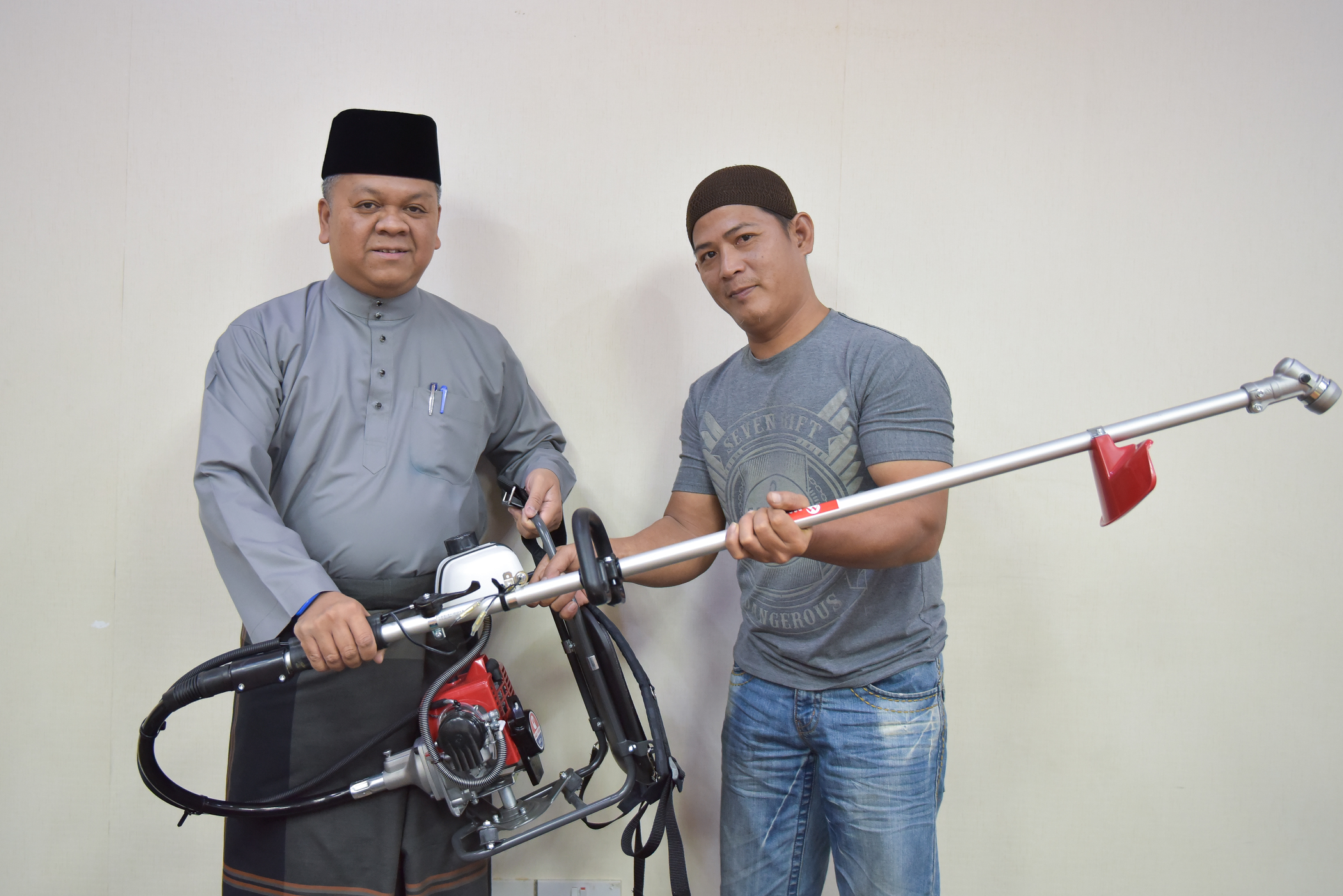 Berita - MUIB hulur bantuan agihan zakat