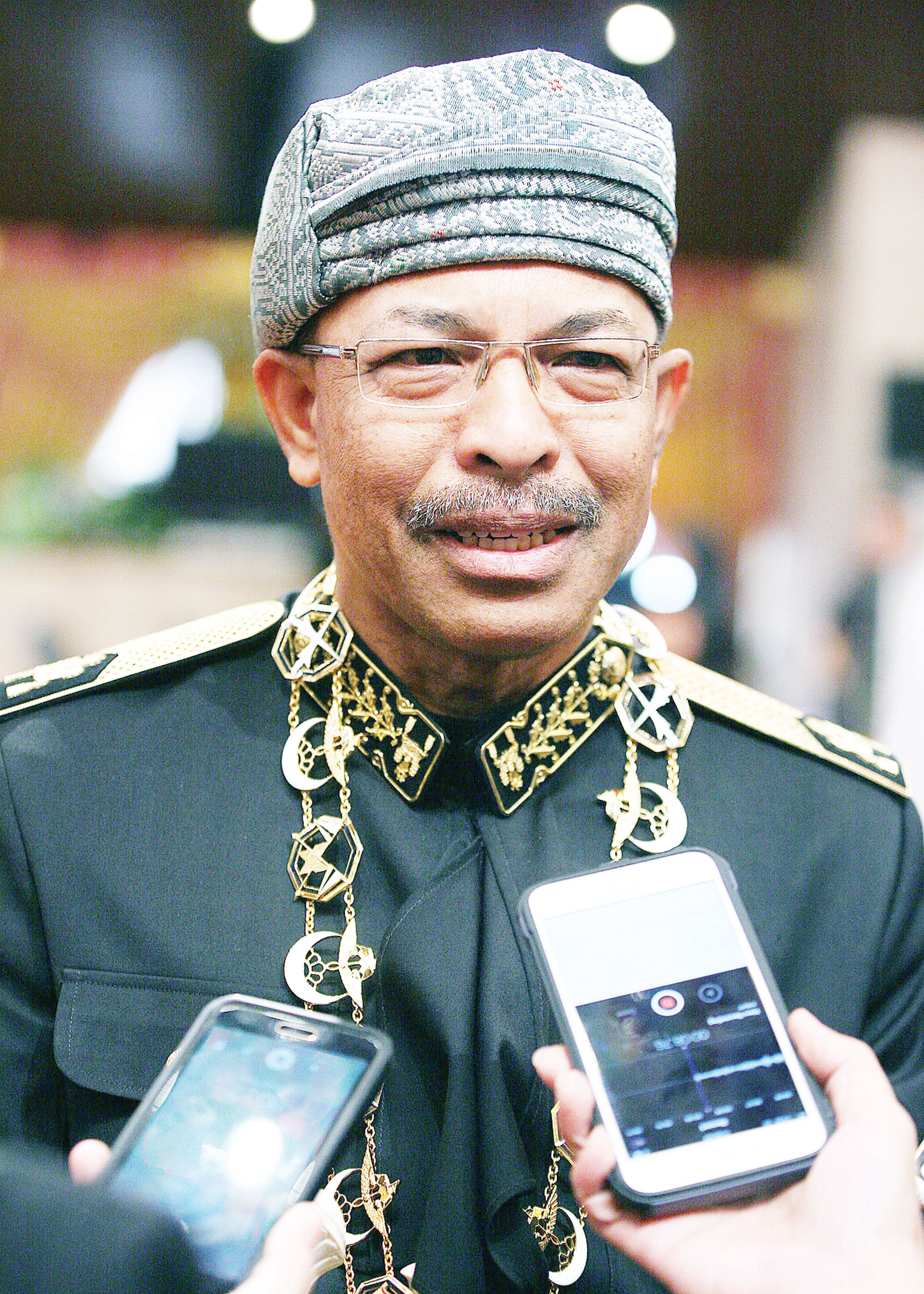 Berita - Pengurniaan Bintang Kebesaran suntik semangat...