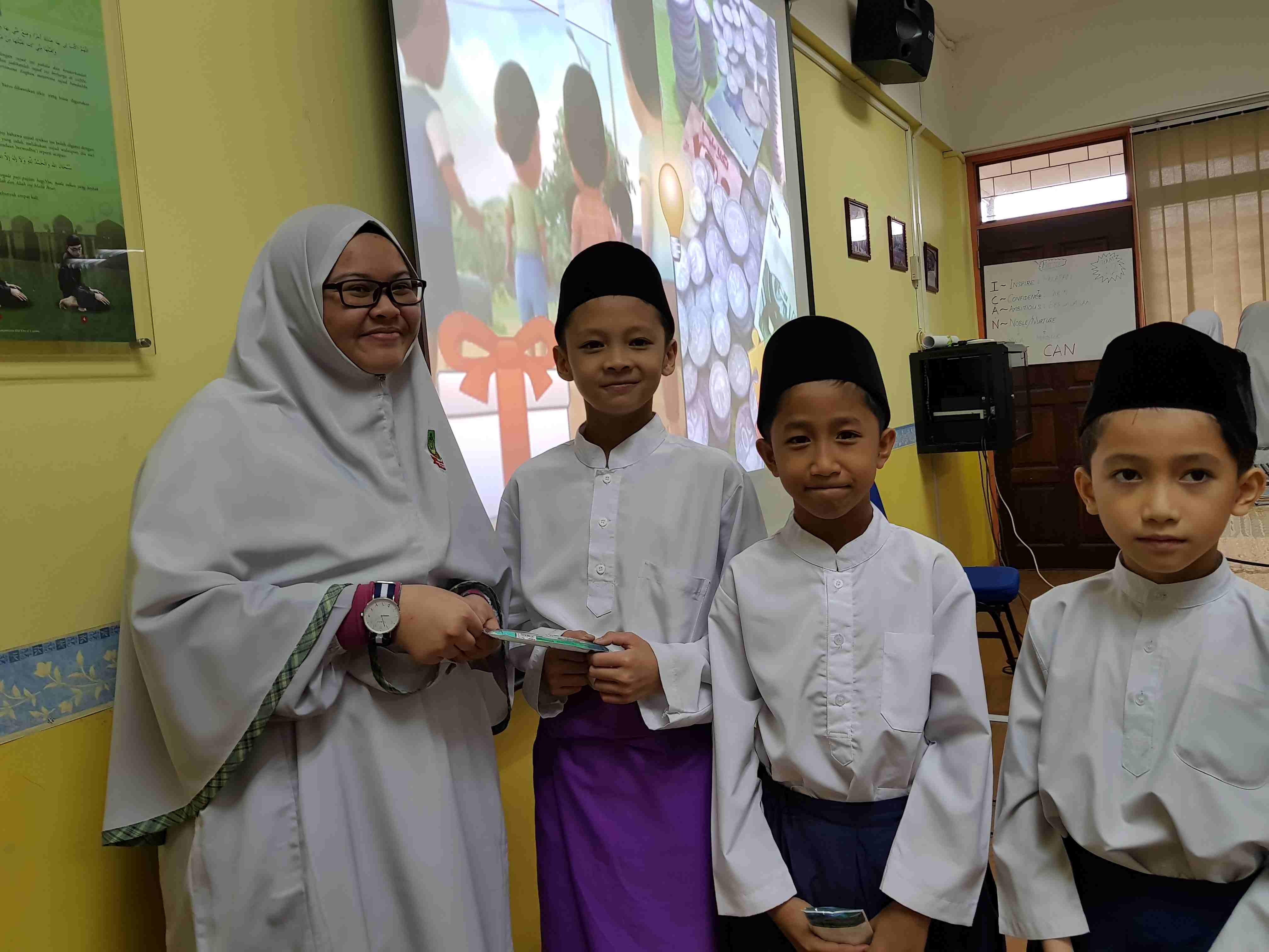 Berita - Program Motivasi Luar Sekolah SUAMPRIPAHS...