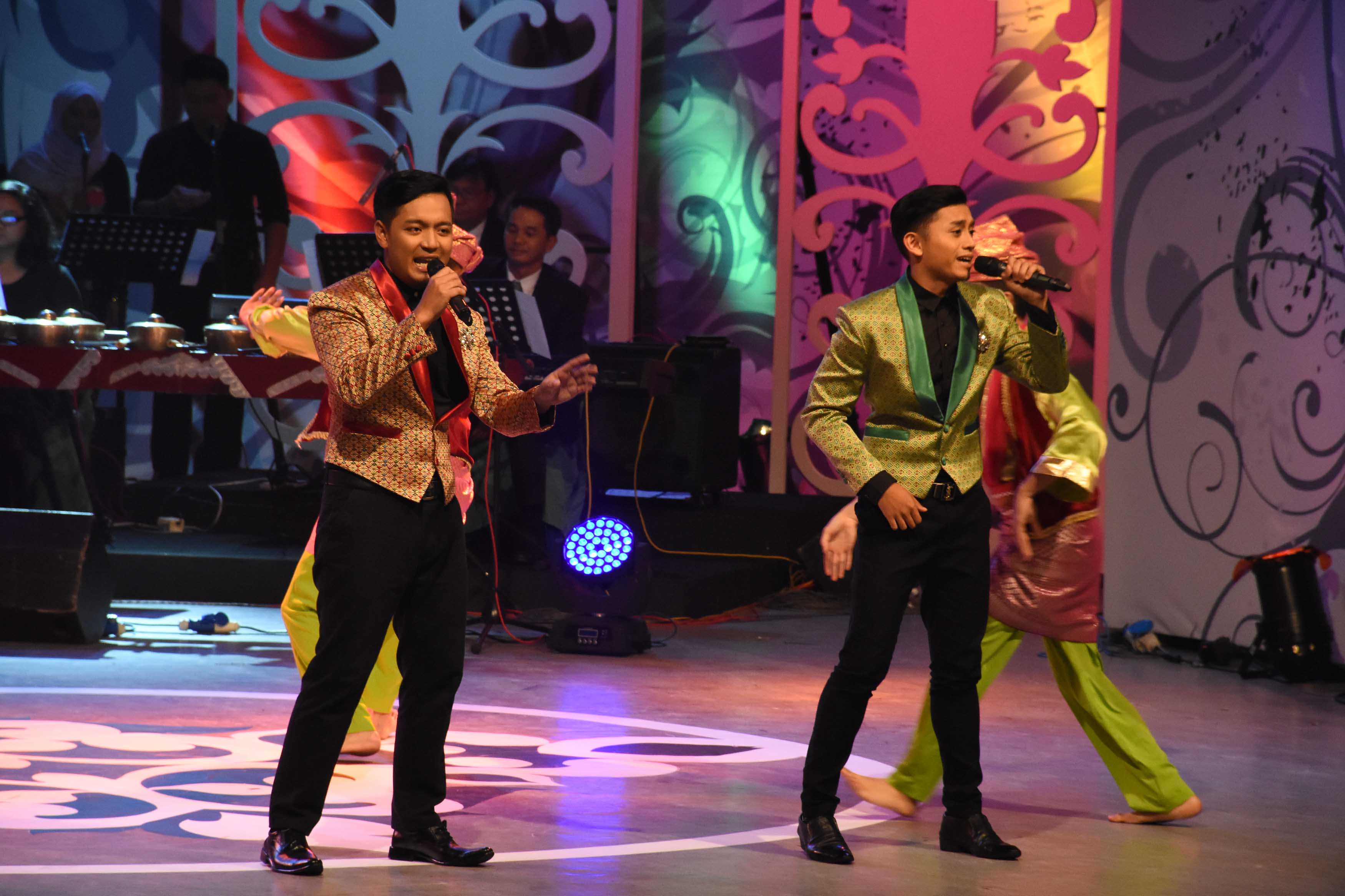 Berita - Lagu 'Raja Bertakhta' juarai Simfoni Jubli...