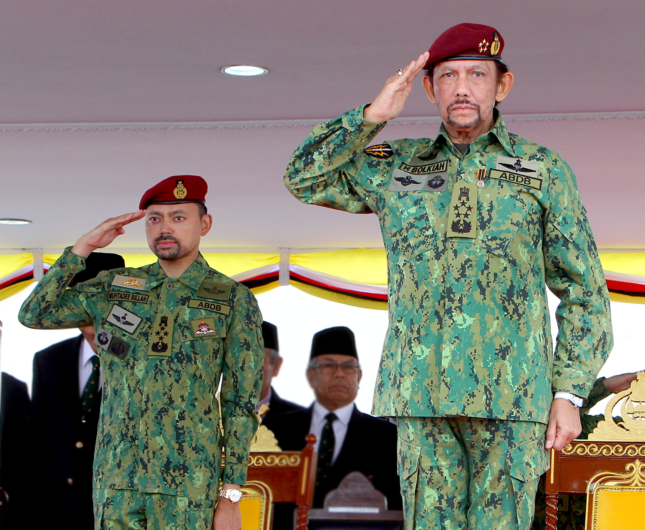 Berita - Berkenan berangkat ke Upacara Perbarisan...