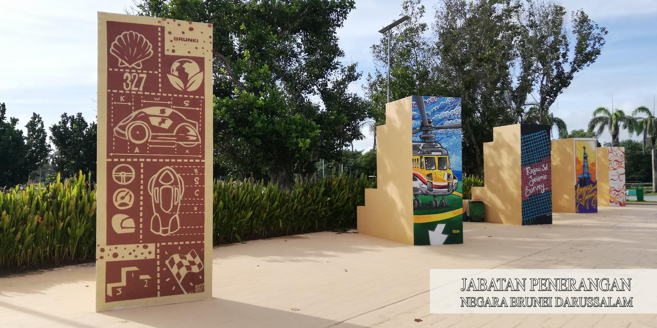 Berita 2021b - One Billionth Barrel Monument tarikan utama...