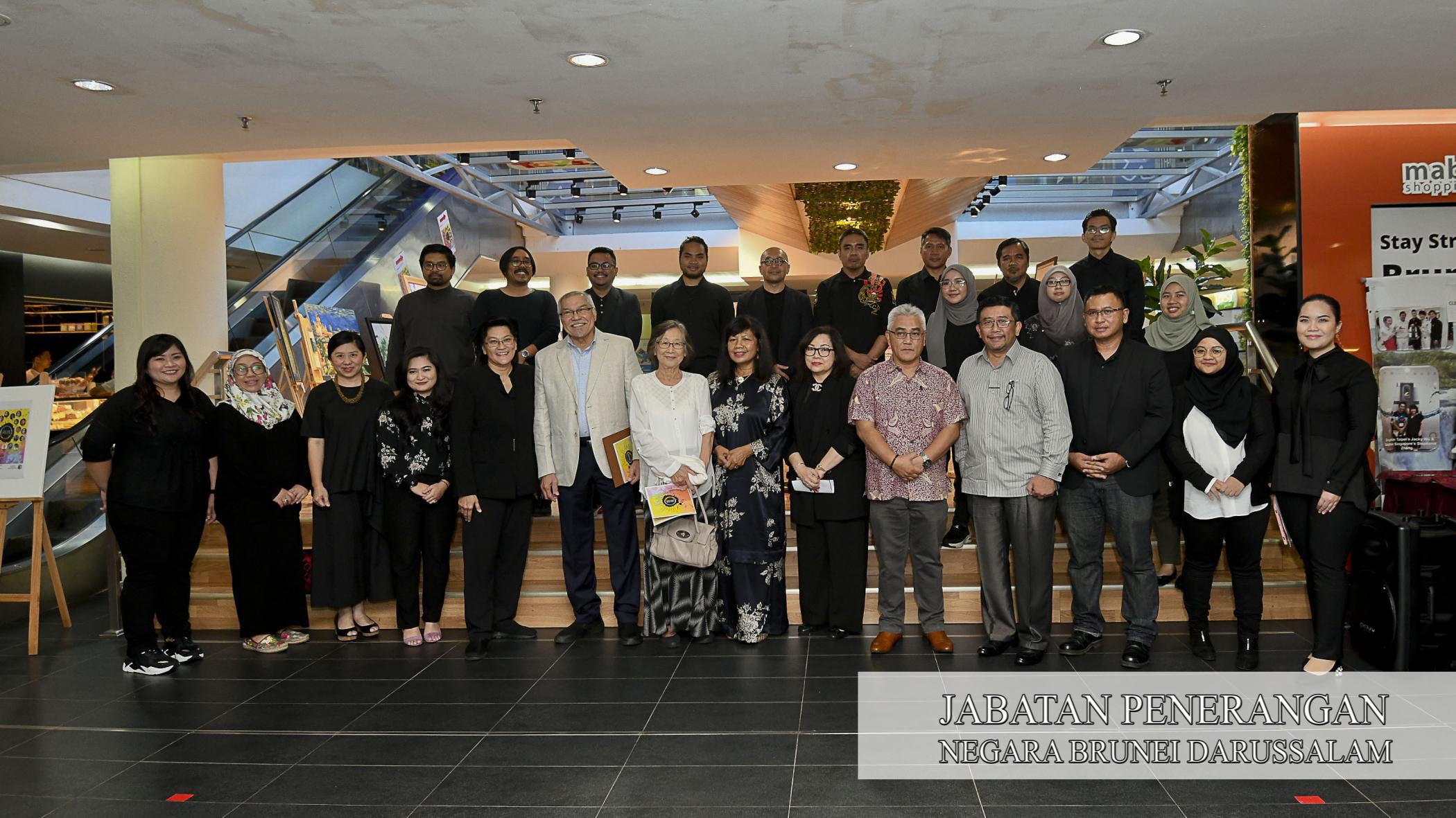 Berita 2021c - 20 pelukis tempatan pamerkan karya seni